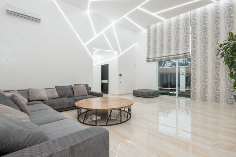 Descubre la versatilidad de un mueble que puede girar y ponerse ...